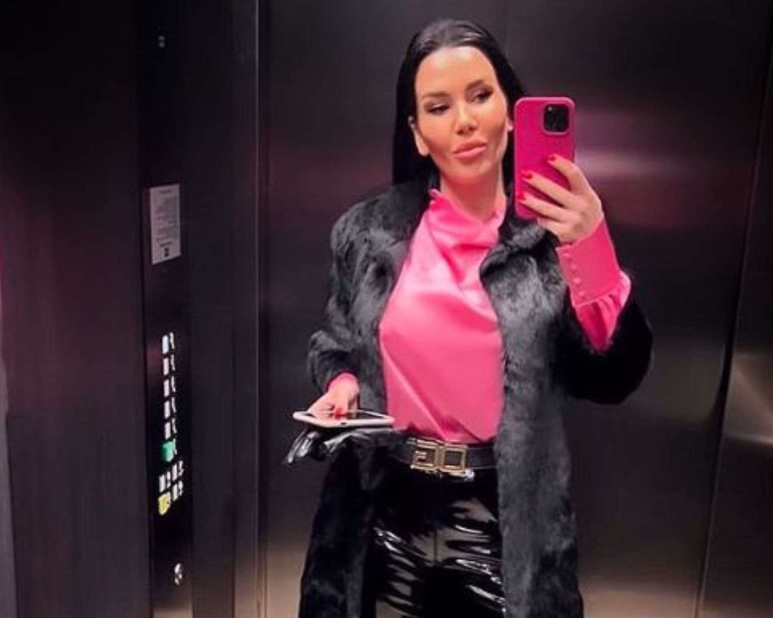 Liene Ušakova atklāj, kā iztērēja placentu, ko pēc dzemdībām glabāja ...