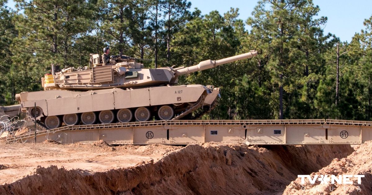 Nākamnedēļ Ukrainā pienāks pirmie ASV tanki "Abrams", sola Baidens