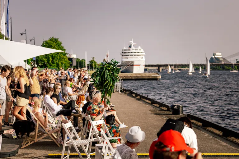 KO DARĪT SVĒTDIEN "Citi zēni", "Eolika" un burāšanas parāde: "Riga ...