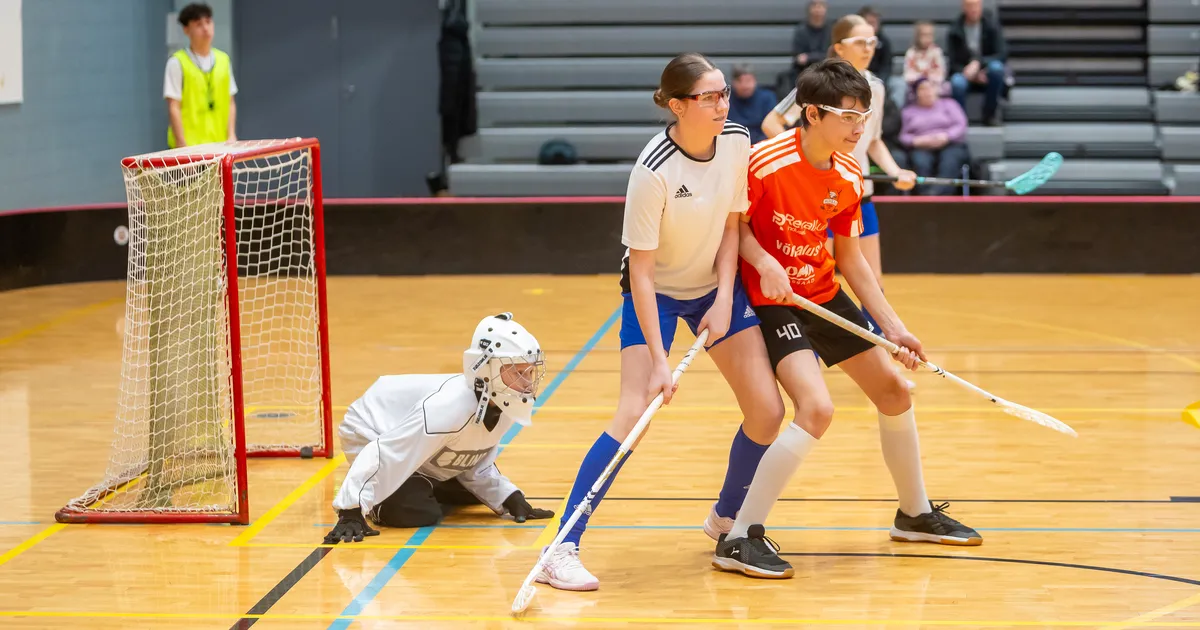 GALERII Saalihoki U14 noorte Eesti meistrivõistluste etapp Kuressaares