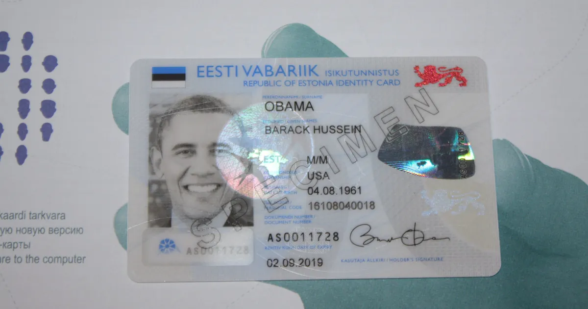 Fotouudis: Ilvese kingitud Barack Obama ID-kaart