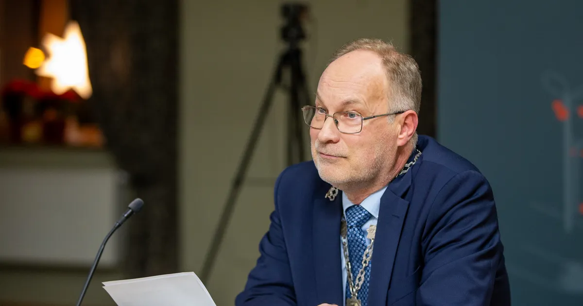 Jõhvi tõstis vallajuhtide palga 5000 euroni