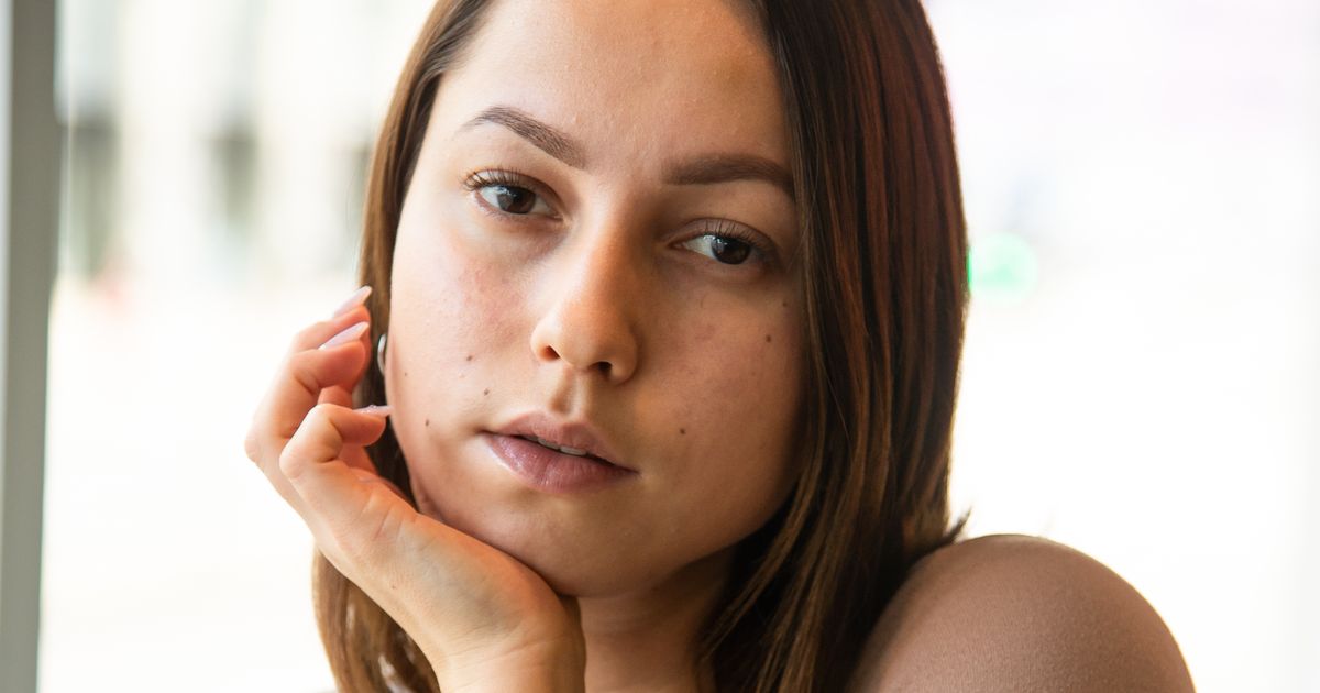 KUUM KLÕPS An-Marleni julge riidevalik lõi EMA gala punasel vaibal pahviks