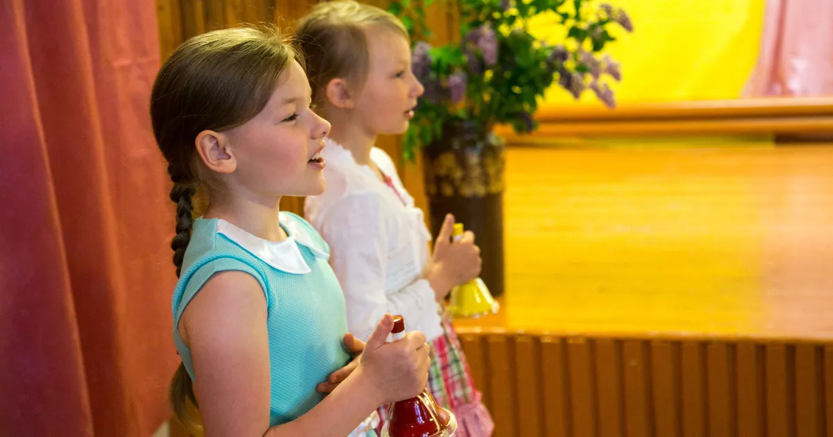 Peetri kool lasi esimesena lapsed suvepuhkusele