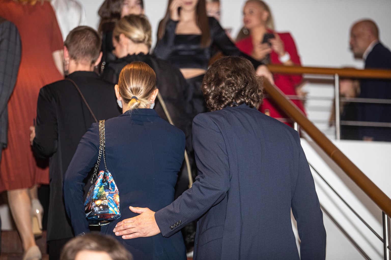 PILTUUDIS Arbo Tammiksaar tuli EFTA-le noore kaaslannaga: nüüd on vist ...