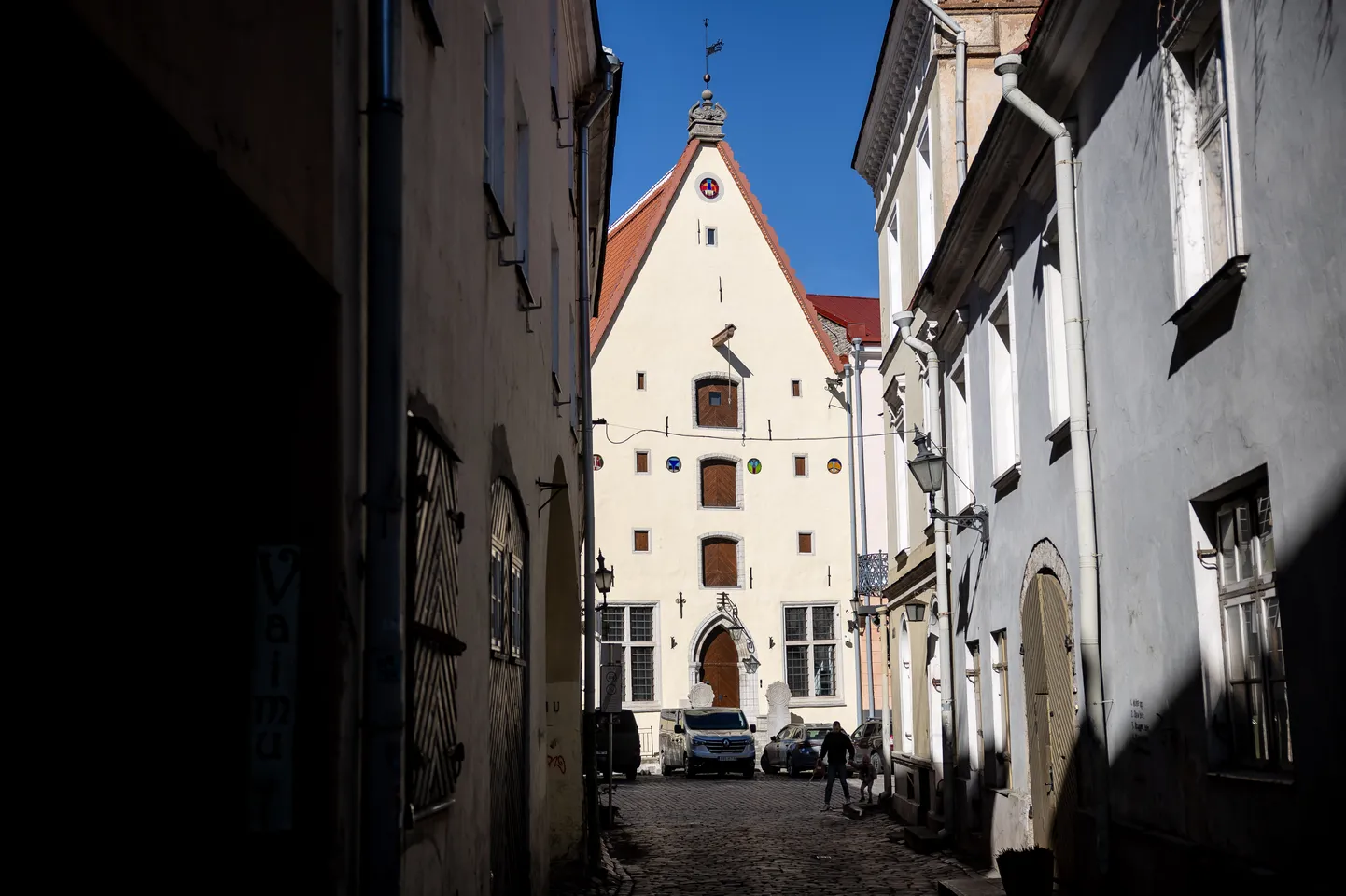 Linnateatri kurb teadaanne: uue maja avamiseks plaanitud lavastus jääb ...