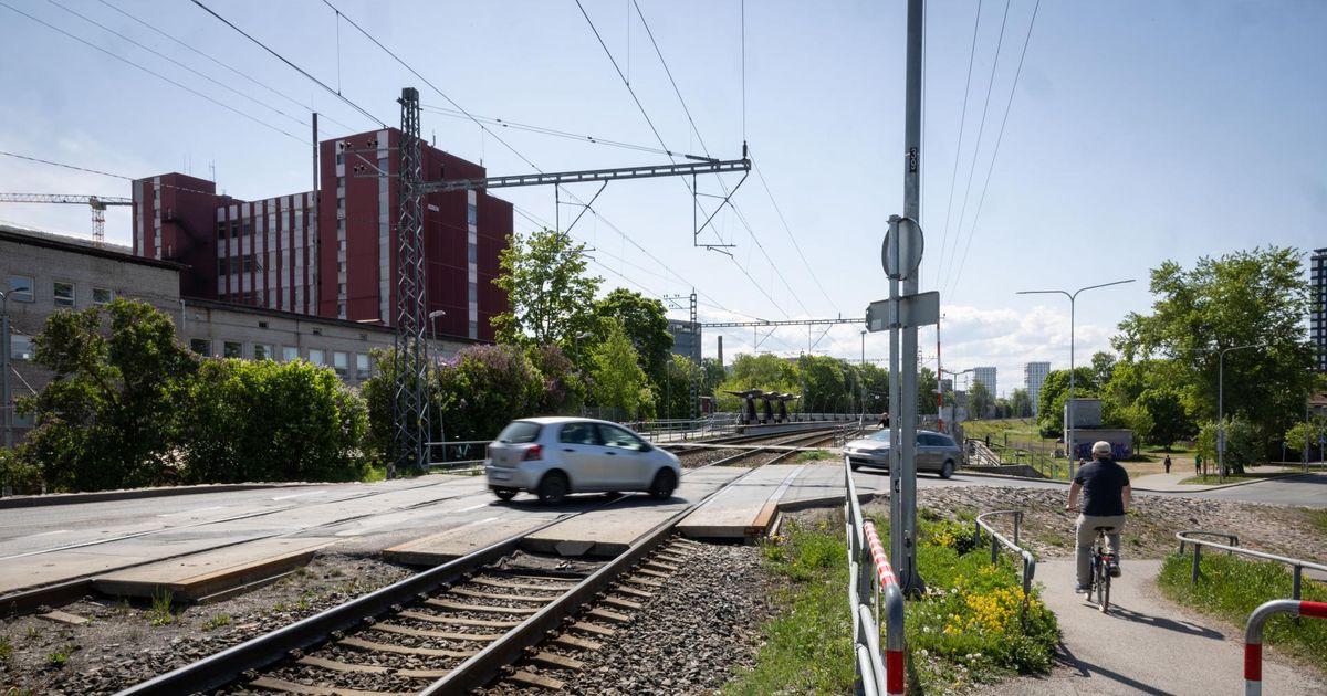 Tondi raudteeülesõit ja Hobujaama ristmik on esmaspäevast suletud