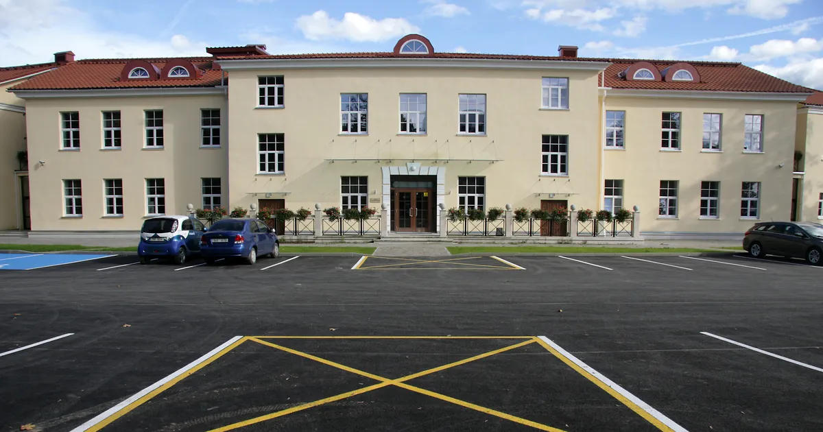 JUHTKIRI Kui paragrahv ei lähe tegelikkusega kokku