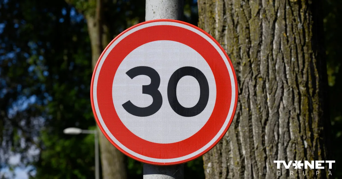 Balasta dambja epopeja. Atbildīgās iestādes komentē jezgu sociālajos tīklos