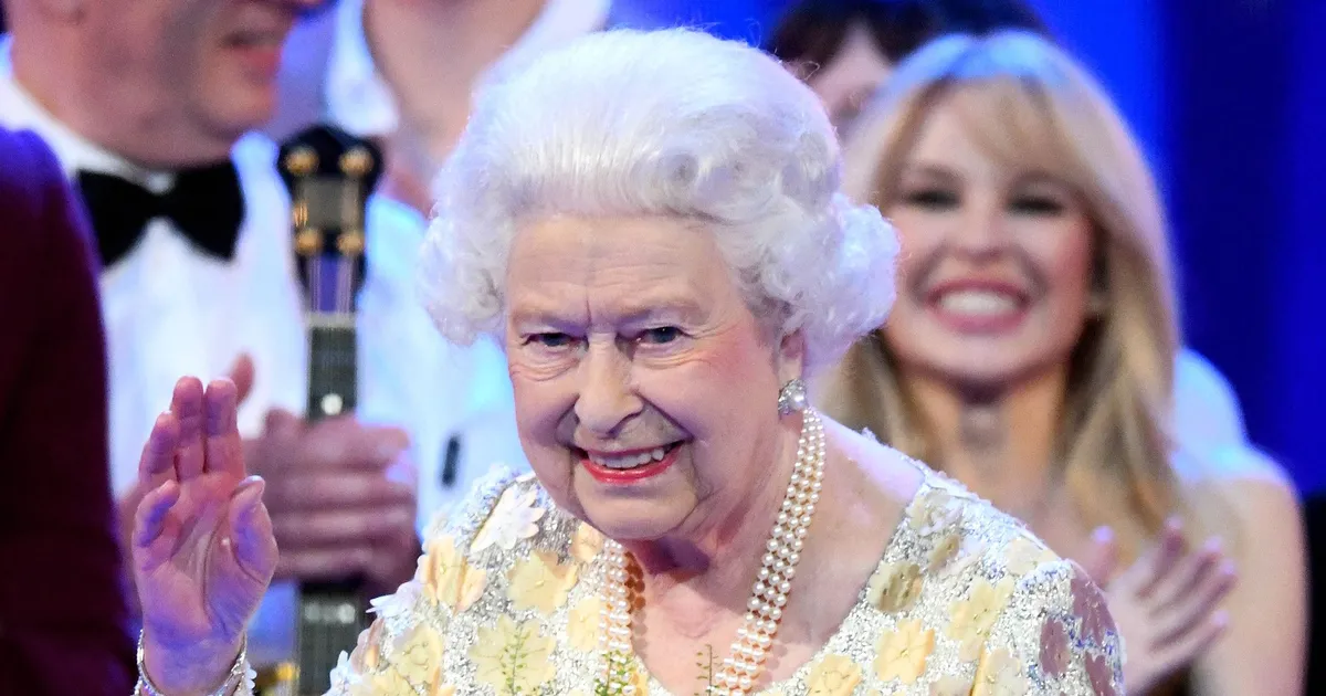 Elizabeth II otsib Buckinghami paleesse uusi töötajaid, kuid palk on ...