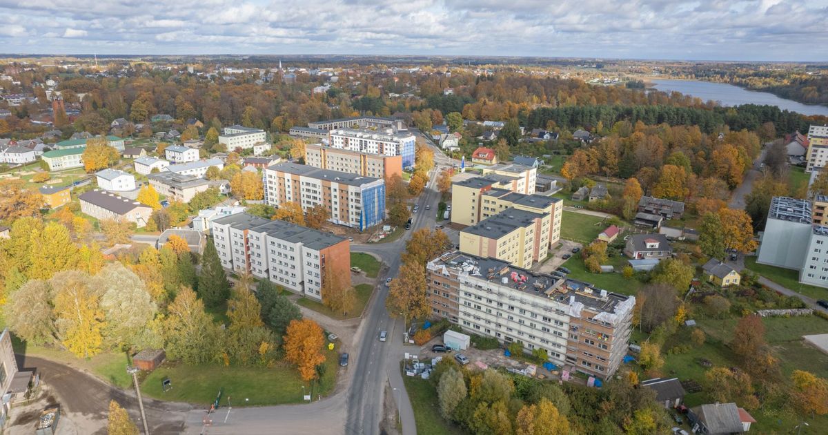 Nelja kortermaja elanikud ootavad kuude kaupa ehitustööde lõppu