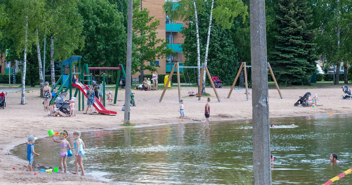 Anne Kanali ääres Lehvib Taas Suplejatele Roheline Lipp