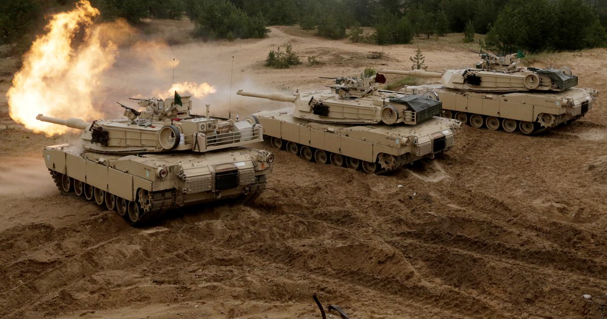 NATO heavy weapons to Baltics