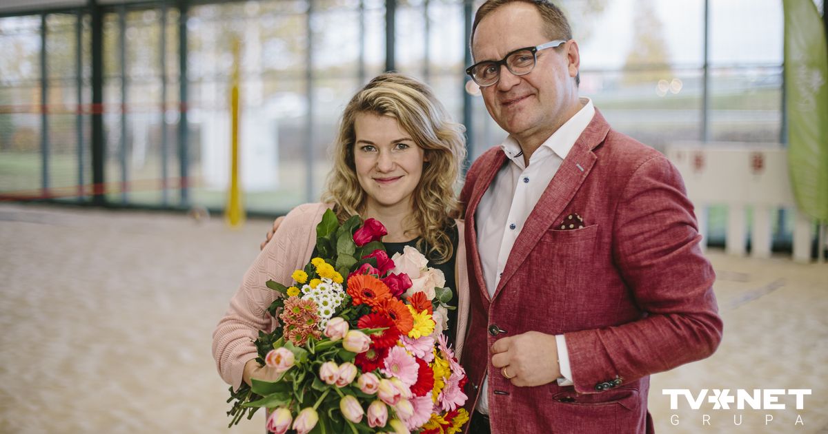 Marta Ritova ar pludmales ballīti prezentē savu pirmo dziesmu albumu ...