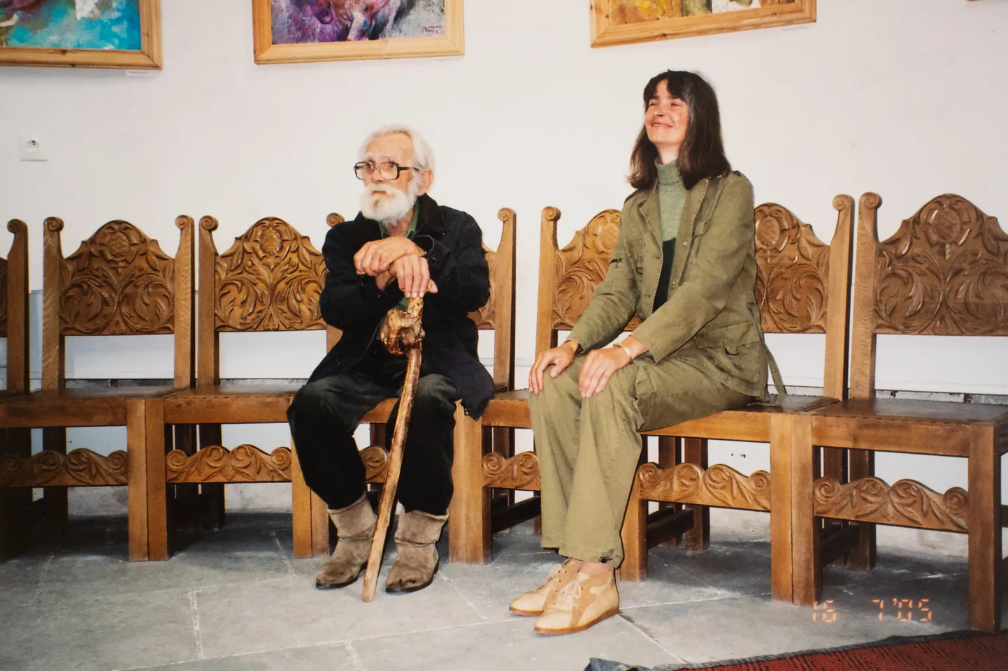 Edgar Valteri kasutütar Külli Leppik andis välja fotolavastustega albumi