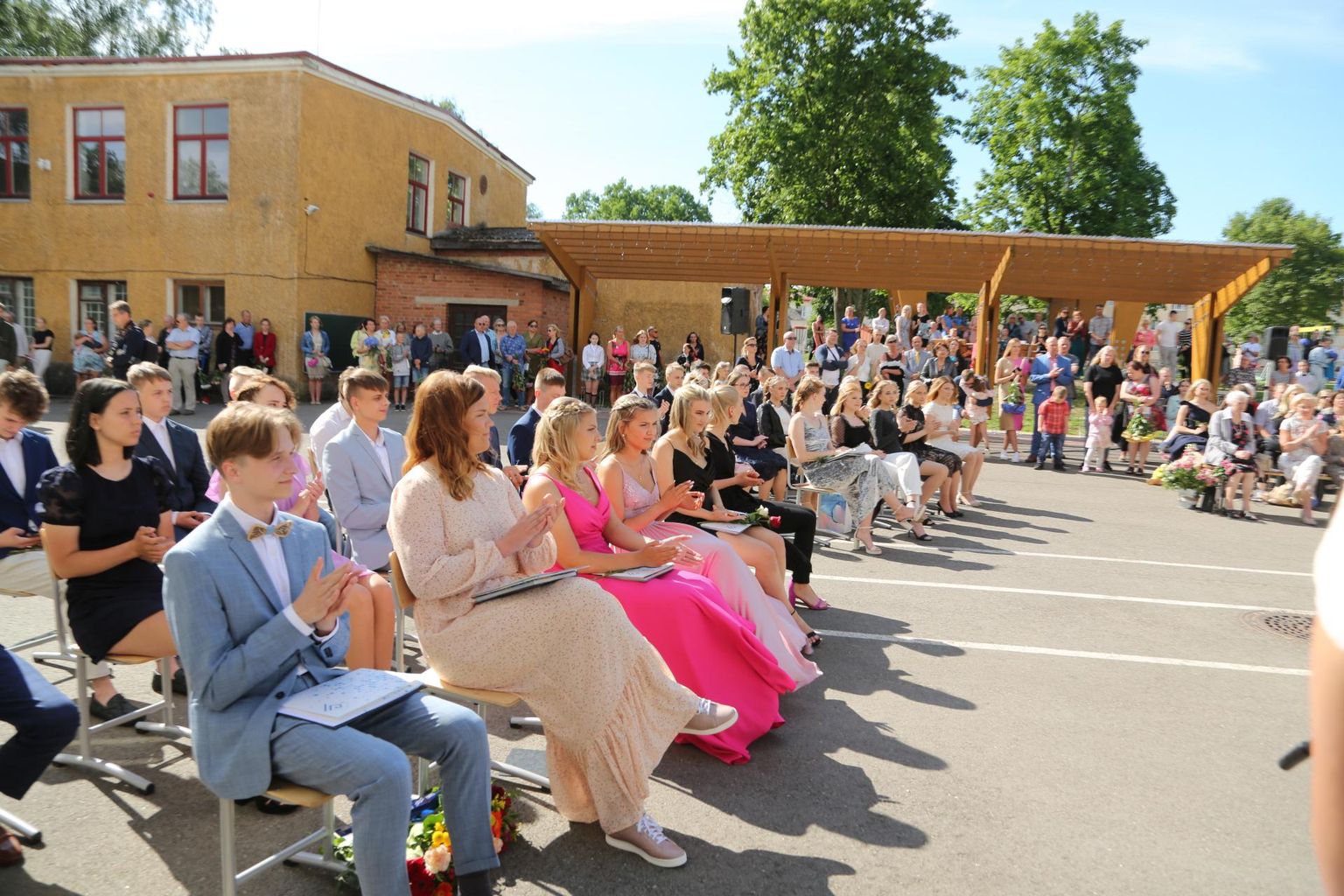 Koolid valmistuvad lõpuaktuseks