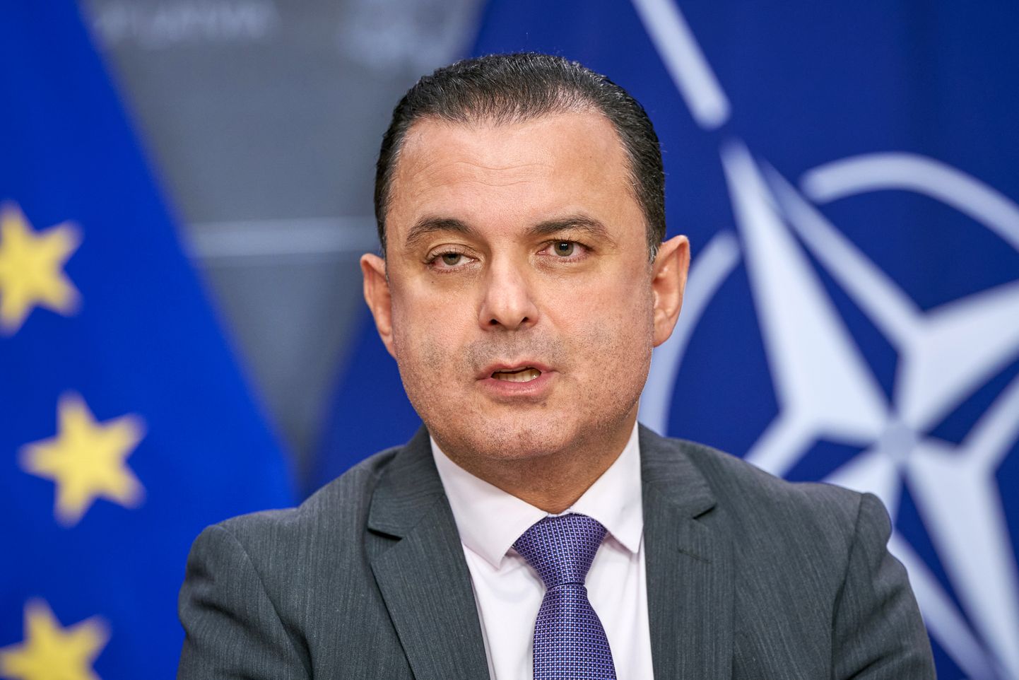 Deputāti izvaicās Abu Meri par vērienīgajām reformām Rīgas veselības ...