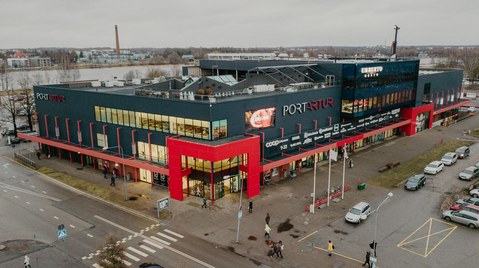 Kaubakeskused suhtuvad lahtiolekupiirangusse erinevalt