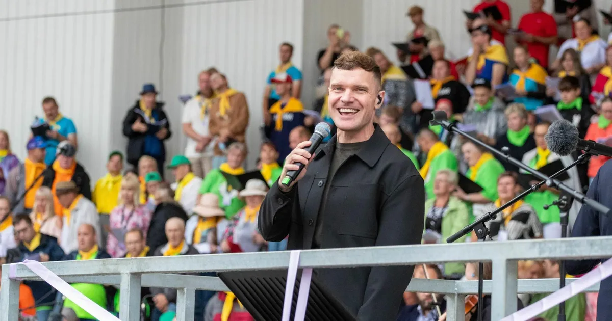 GALERII Poolteist tuhat erivajadusega inimest lustis Viljandis koos Ott ...