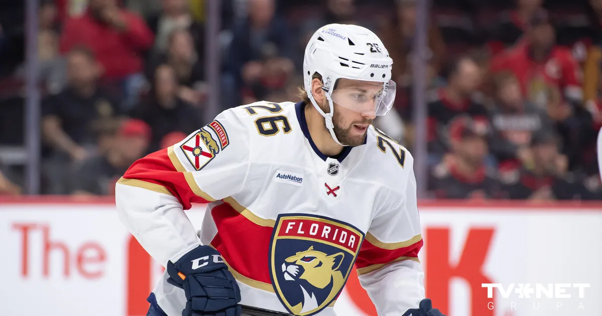 VIDEO Balinskis spēlē uzbrucēja pozīcijā; "Panthers" pārspēj "Bruins"