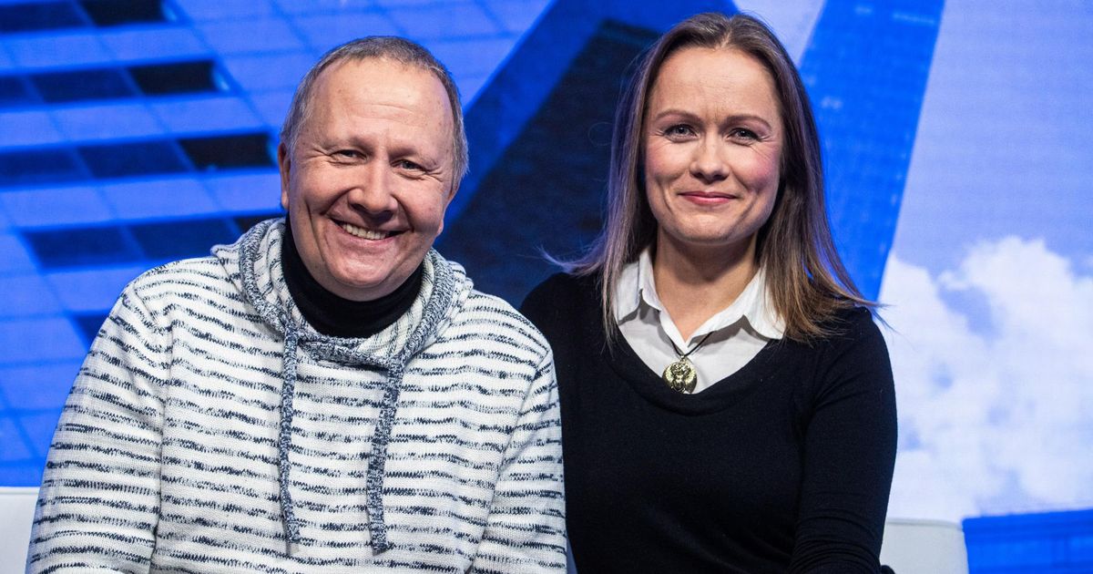 Vastemõisa laadal laulavad kirjanikud