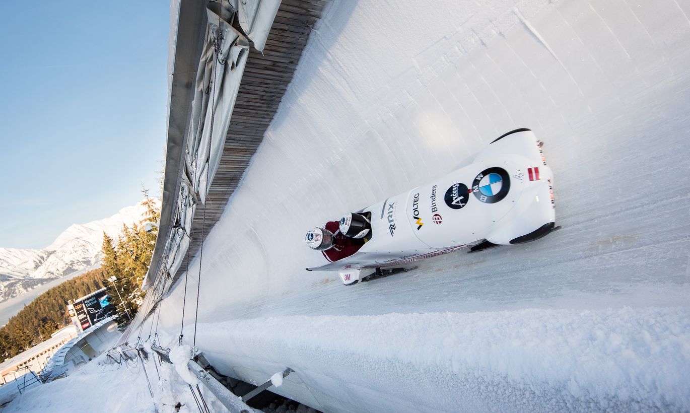 Bobslejisti aizvadījuši pirmos treniņbraucienus Leikplesidā - Citi ...