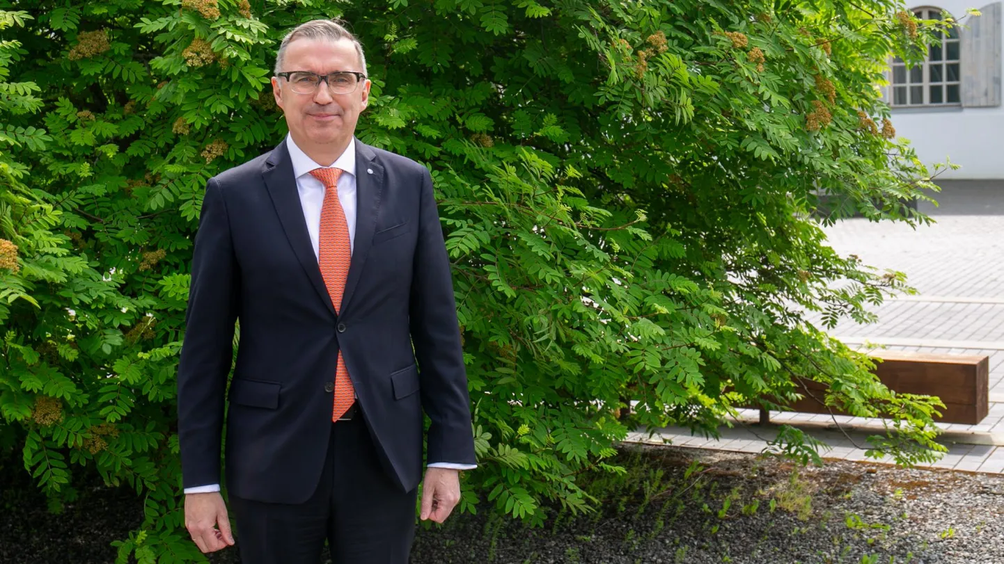 Minister Andres Sutt soovib metsasõjas rahu teha