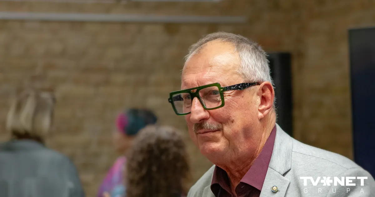 Rakstnieks Aivars Kļavis aicina ielūkoties viņa “Literatūras noslēpumu ...