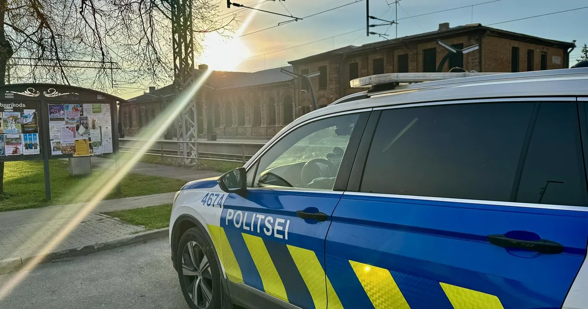 Tapa raudteejaama tungis nokastunud kodanik ja tegi ahju alla tule