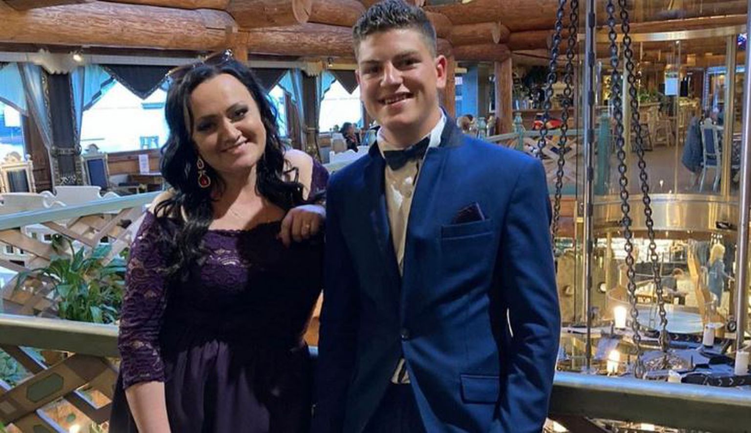 Agrita Bindre pošas uz Vāciju špionēt, kā dzīvo viņas jauniņais kavalieris