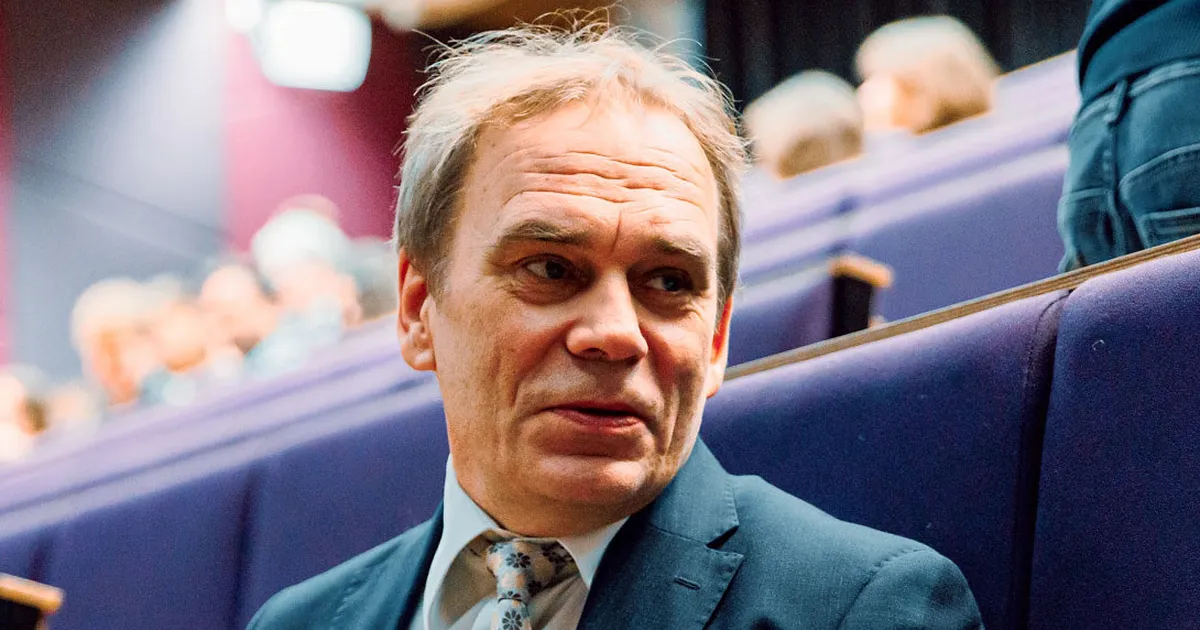 INDREK REIMAND Narva kolledž on nii kõrgkool, kultuurimaja kui ka saatkond