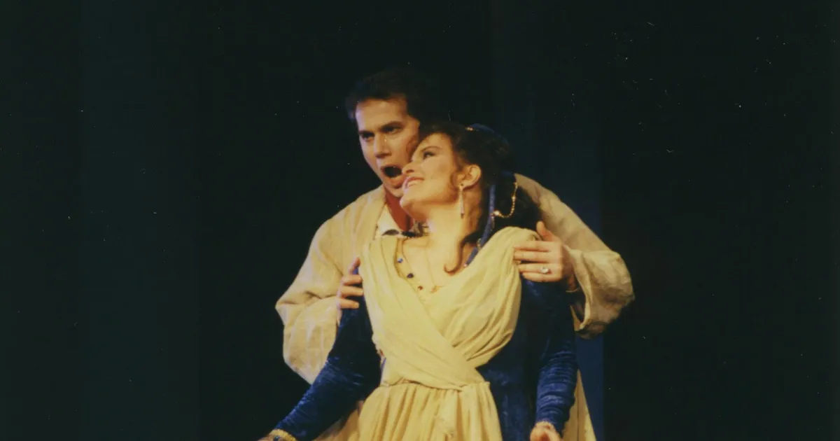 Väike-Maarjas kaiguvad taas noored ooperihääled