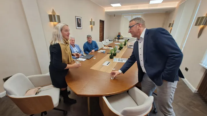 Võru loodav kolmikliit alustas läbirääkimisi koalitsioonilepingu ...