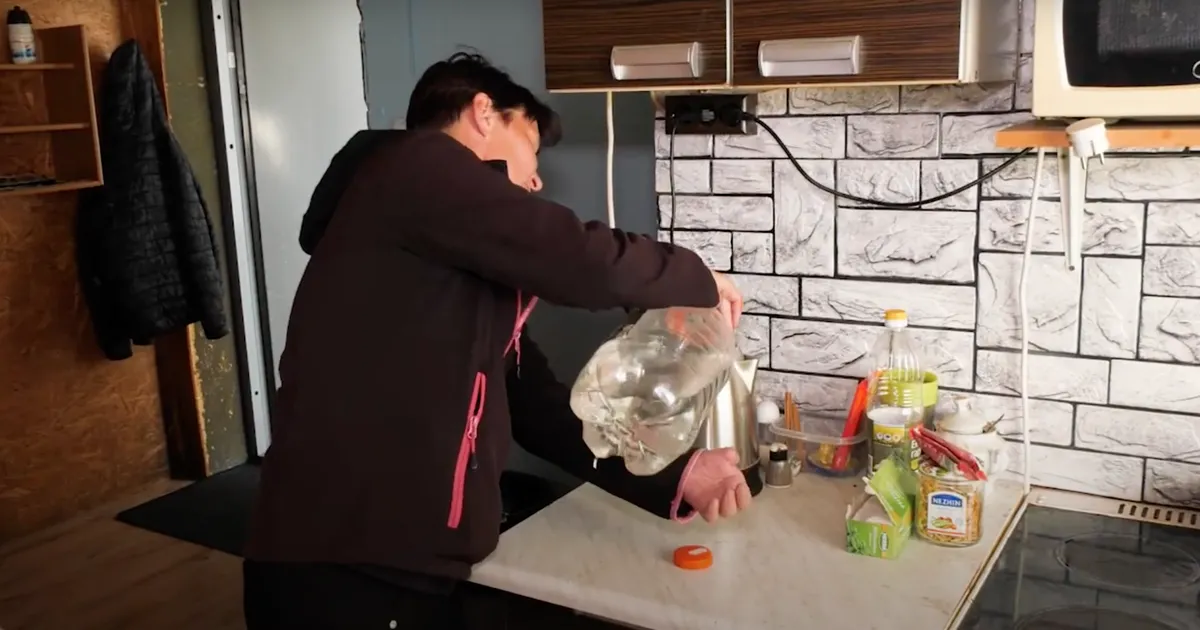 Sõrmed kaotanud Anneli unistab töö leidmisest: see paneks mu silmad särama