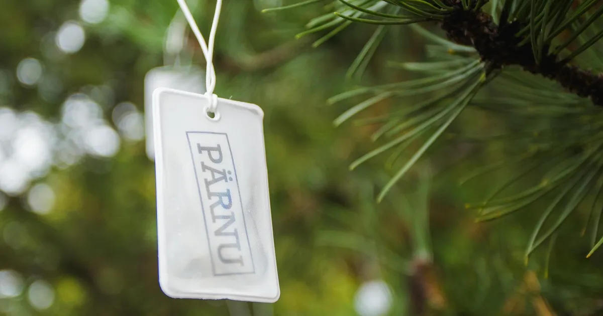 Abipolitseinikud kutsuvad helkuriga sõbraks saama