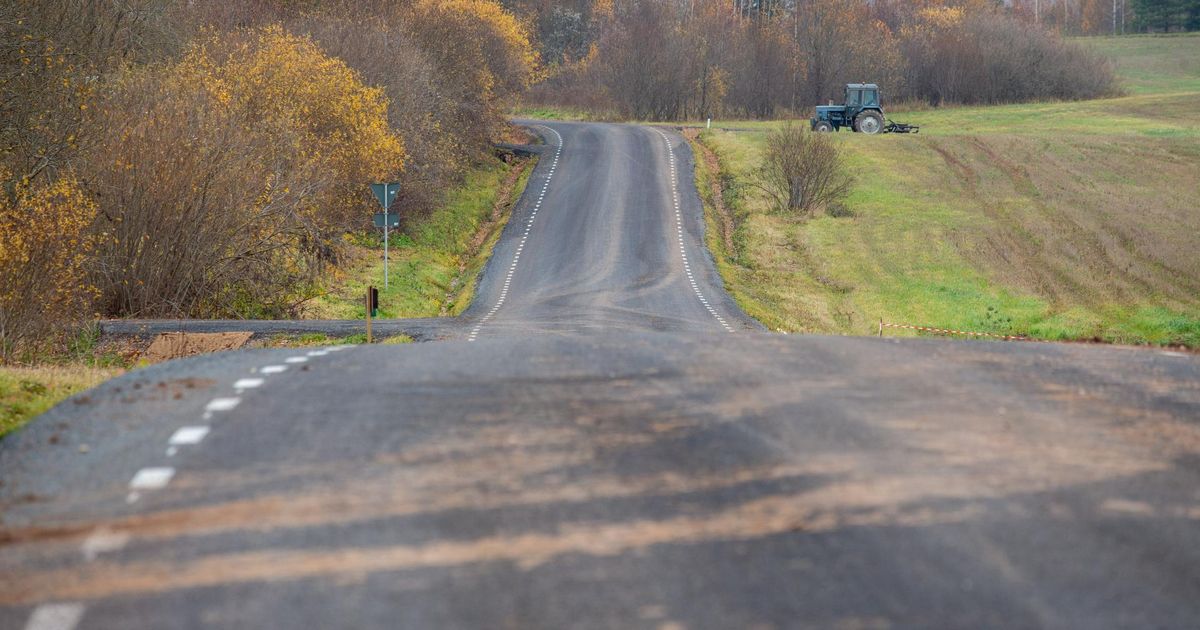 Koormast pudenenud muld sulges põhimaanteel ühe sõidusuuna