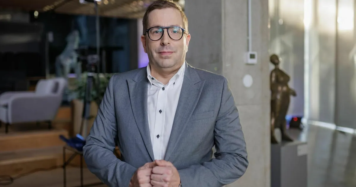 PEETER KOPPEL Valgekraed värisegu!