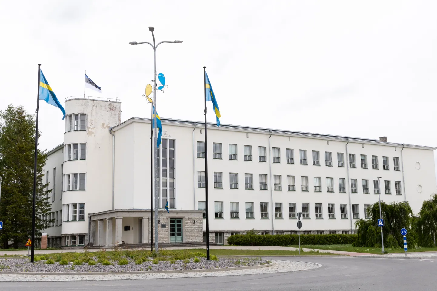 TOETUSAVALDUS Vabaduse kooli direktorile Riina Veidenbaumile ...