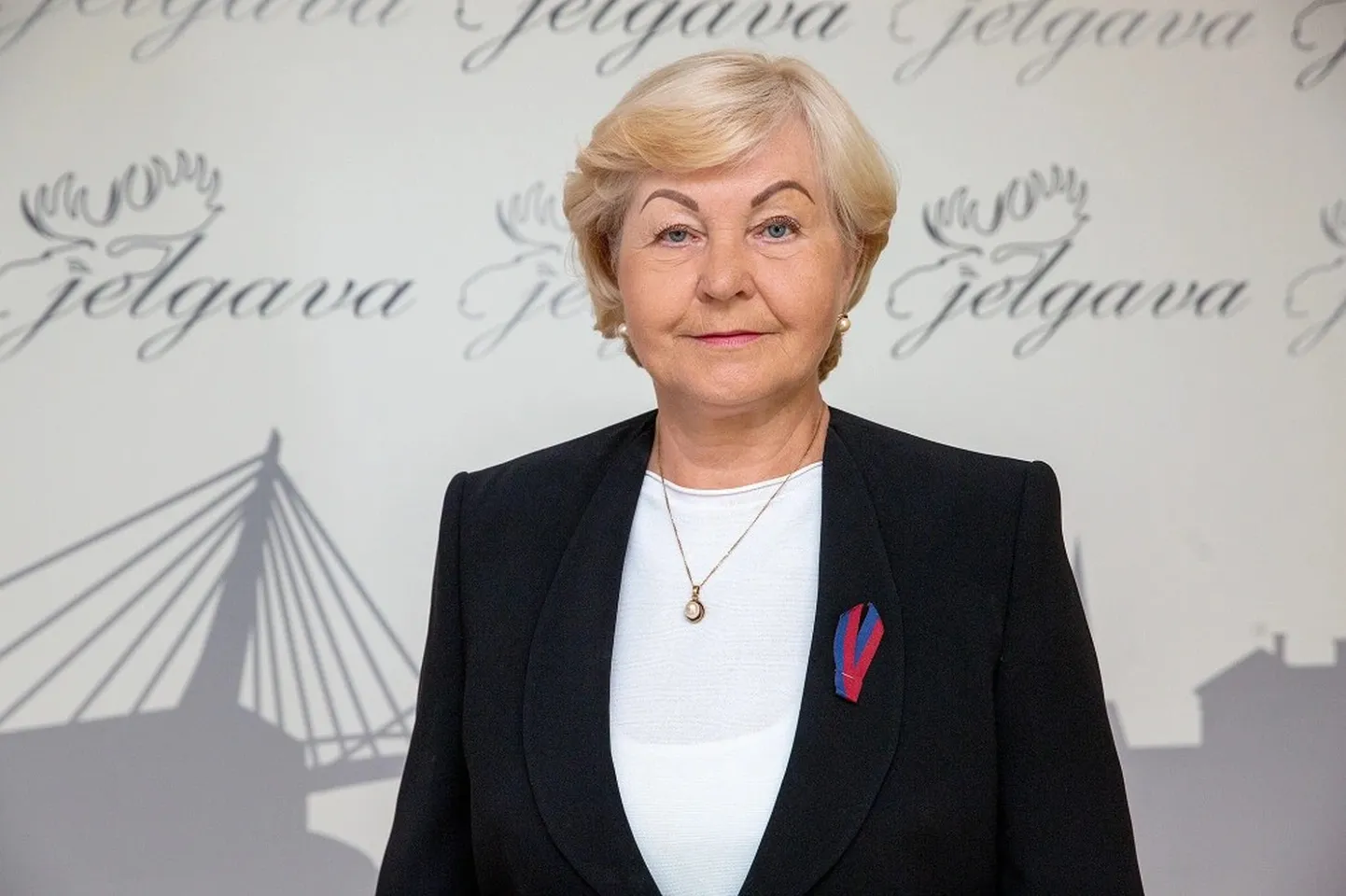 Amatu pamet ilggadējā Jelgavas pilsētas izpilddirektore Škutāne