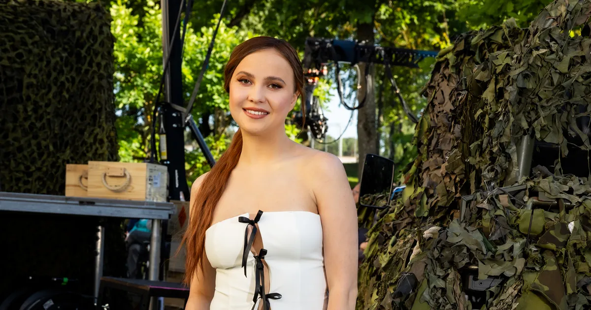 NUNNU Superstaar Alika Milova ja kaameramees Raul Esko ei saa päevagi ...