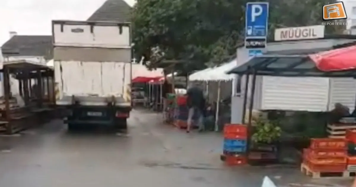 Kurikuulus turukakleja Mart Kuus peksis keskturul kolme inimest