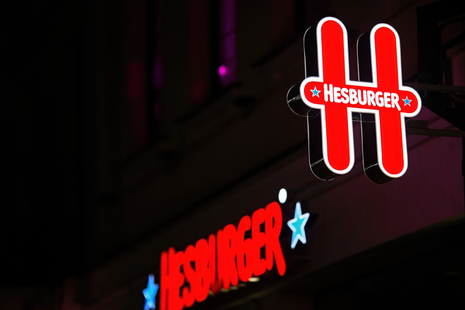 "Hesburger" plāno ieviest digitālo pašapkalpošanās kasu sistēmu