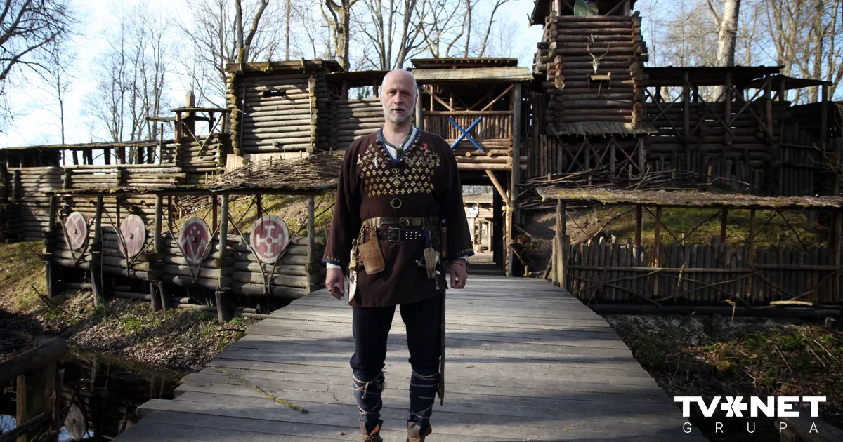 Ogres novads vēlas atpirkt no Liepiņa senlatviešu koka pili Lielvārdē