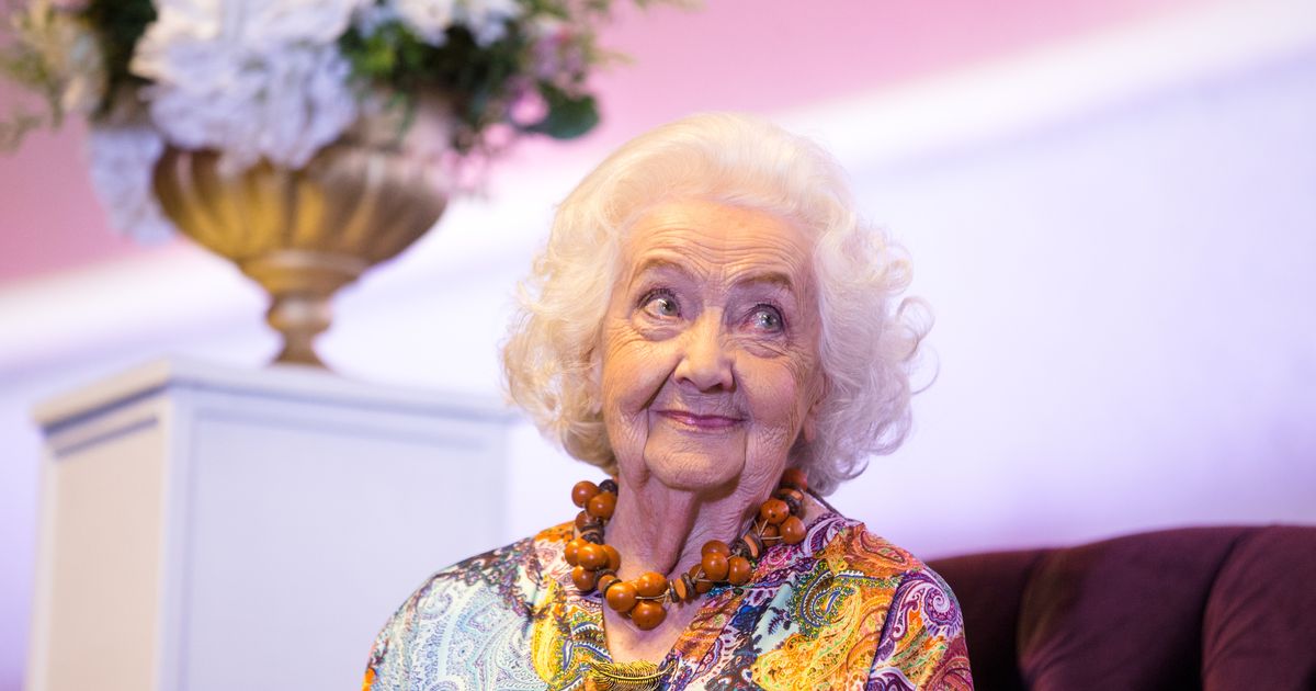 ARHIIV | ITA EVER 92 Pojapoeg Alfred Baskin vanaema sünnipäevast: ta on nii kobe, kui sellises ...