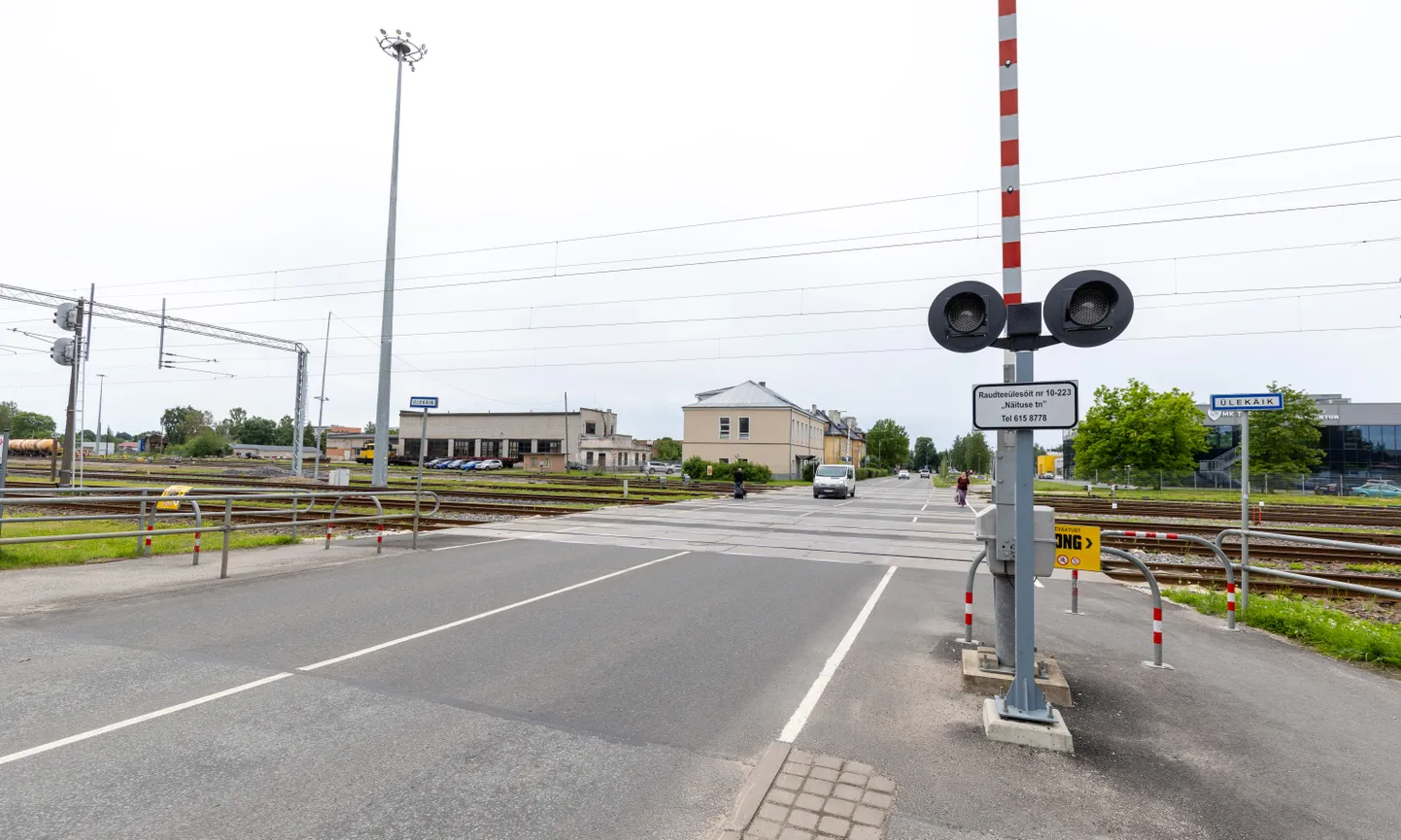 ЧП на железной дороге: движение поездов приостановлено