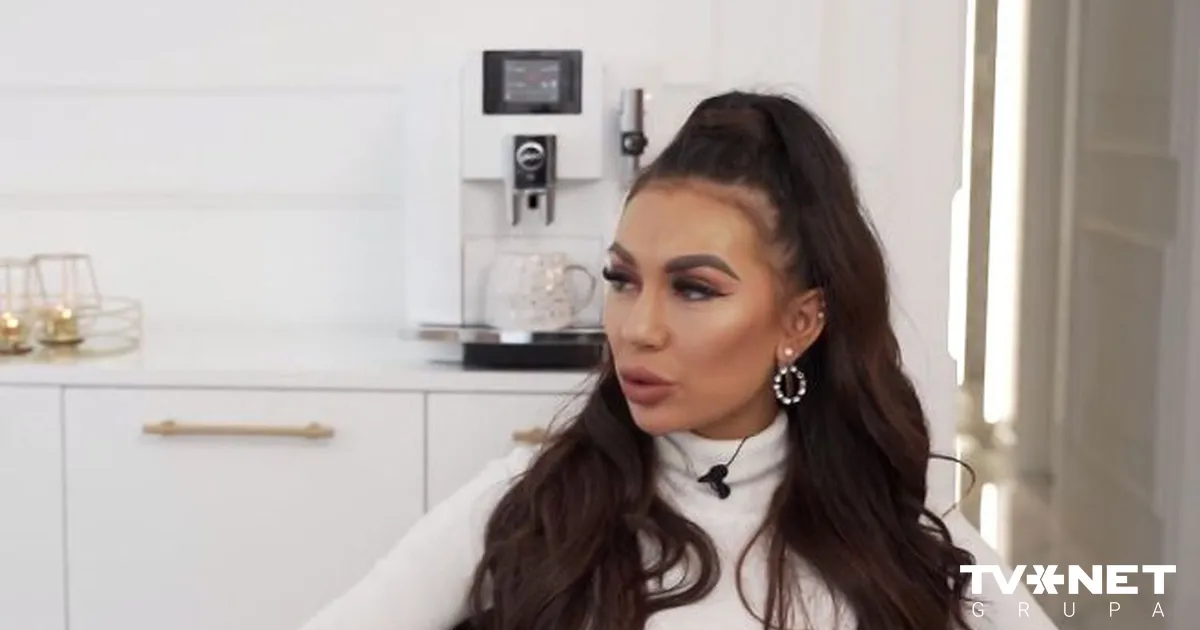 Apzagts apģērbu tirgones Elīnas Didrihsones veikals