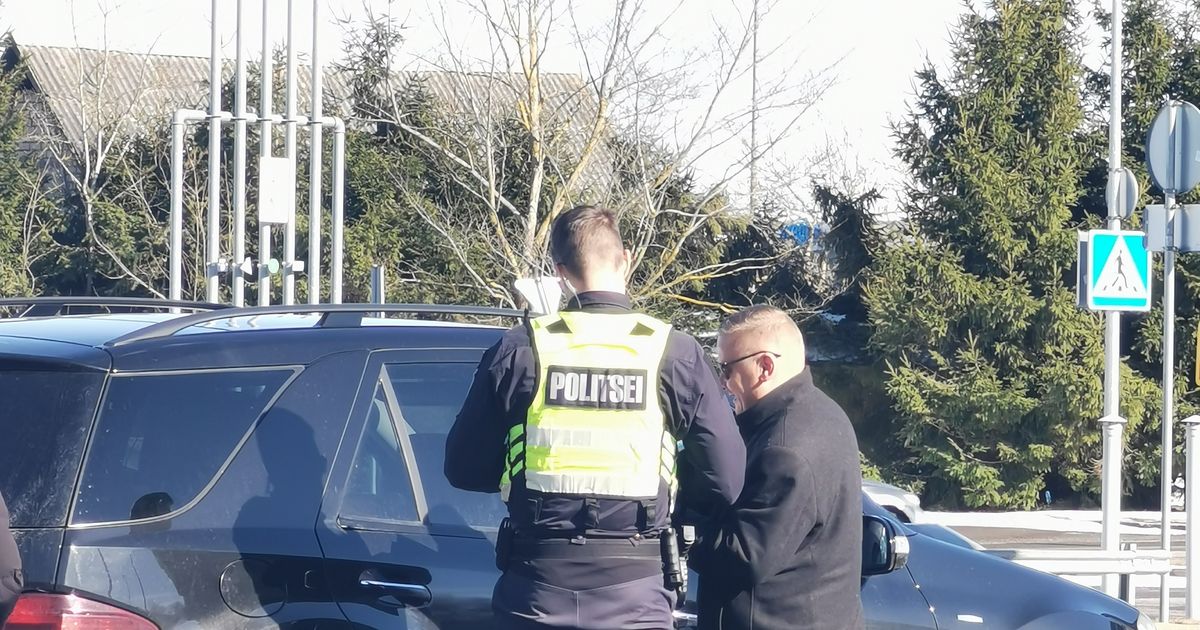 FOTOD Politsei võttis joobes Sulo Tintselt uhke mersu võtmed käest