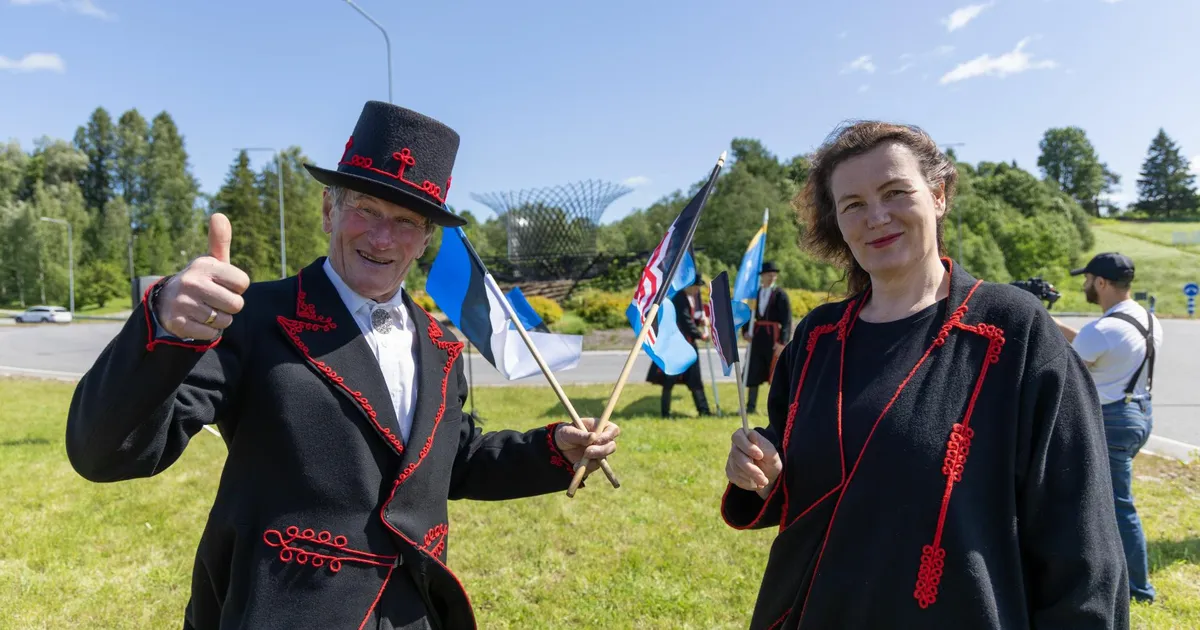 Viiratsi ringil tervitab möödasõitjaid Mulgi kaabu