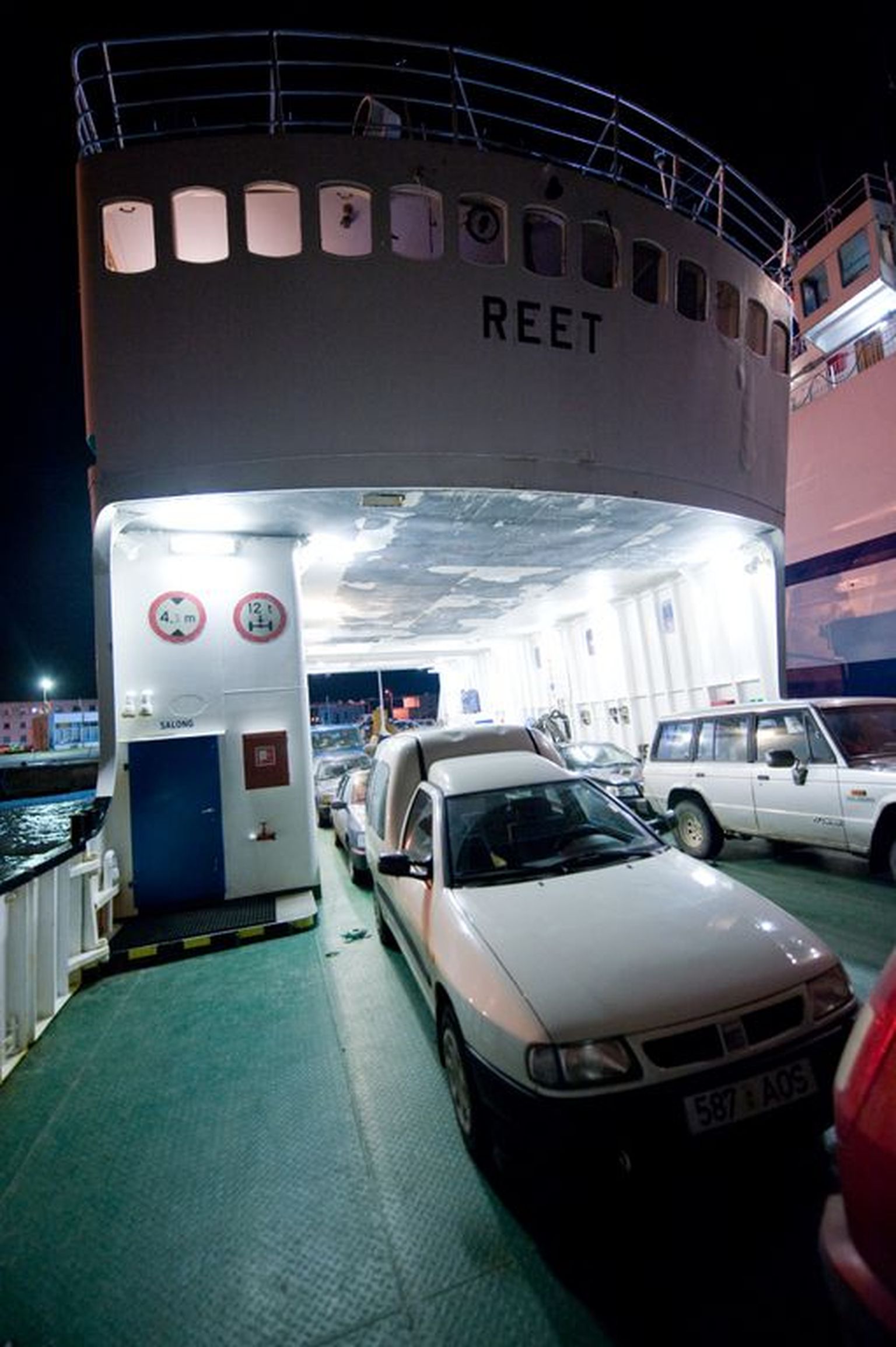 Hiiumaa praam rammis kaid - Eesti - Postimees: Värsked uudised Eestist ...