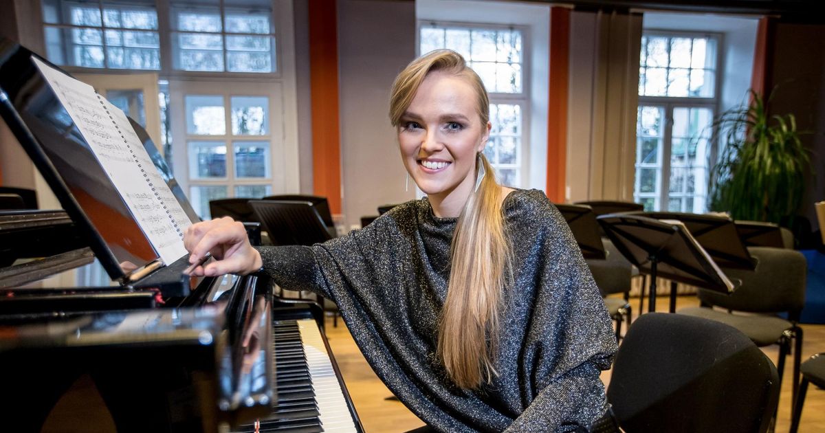 KLÕPS Kadri Voorand väisas presidendi vastuvõttu uue kaaslasega